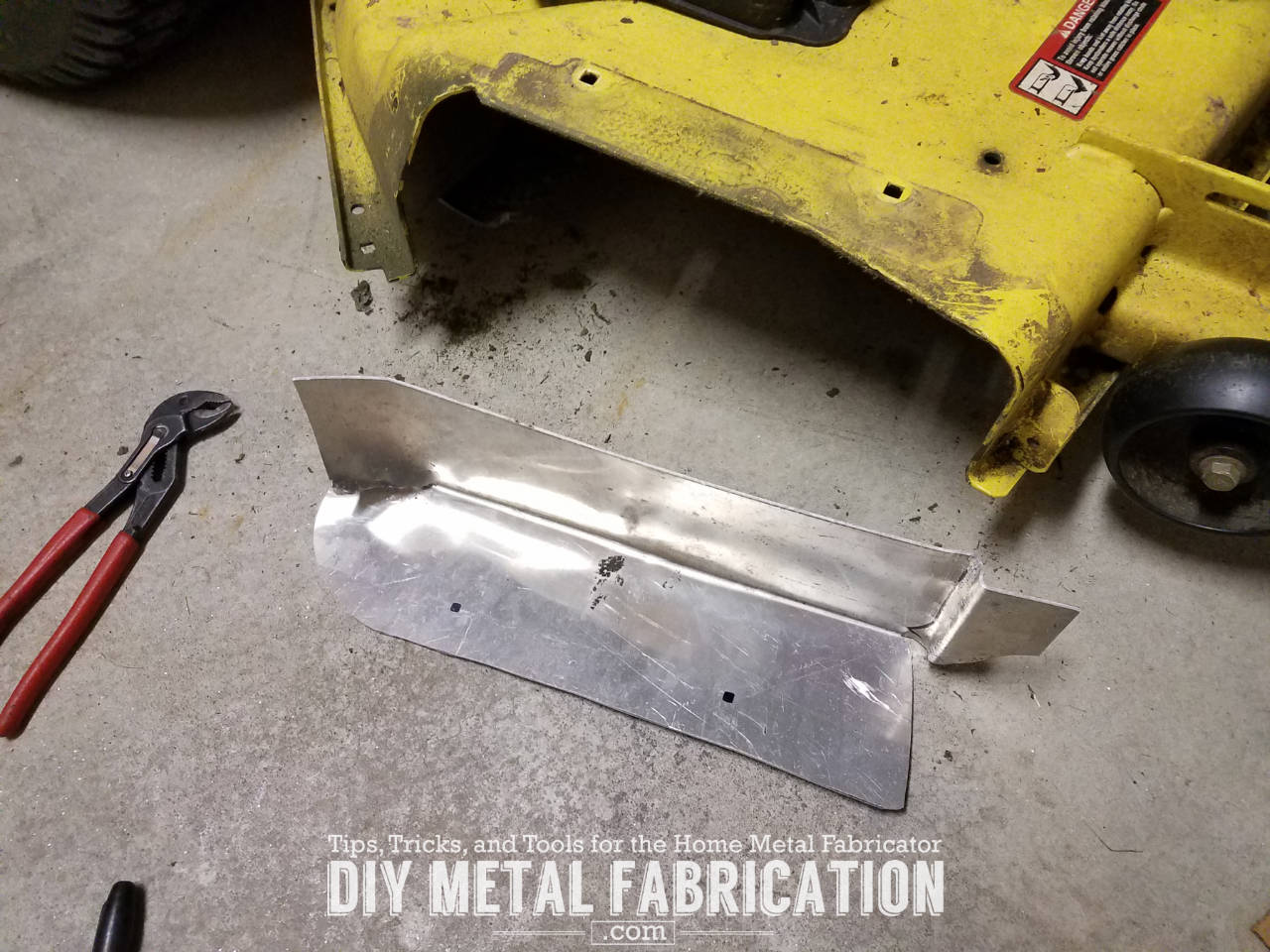 DIY John Deere 54″ Zero Turn Mulch Plug – DIY METAL FABRICATION .com